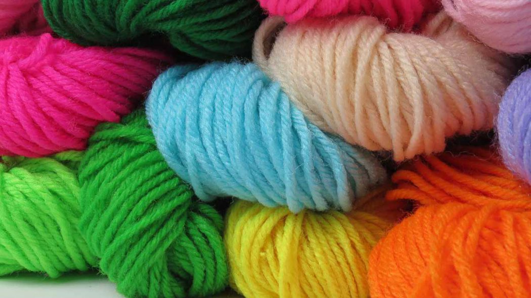 Benang Rajut Akrilik DK Wol Karpet - Maya Crafts