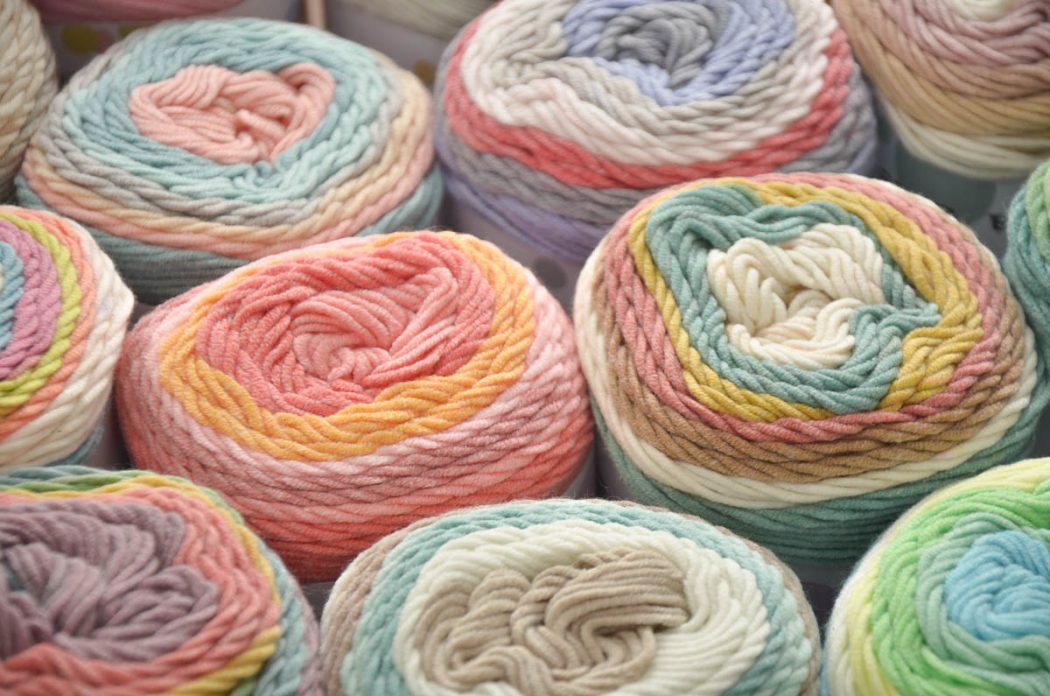 Benang Rajut Rainbow Cake Yarn - Maya Crafts